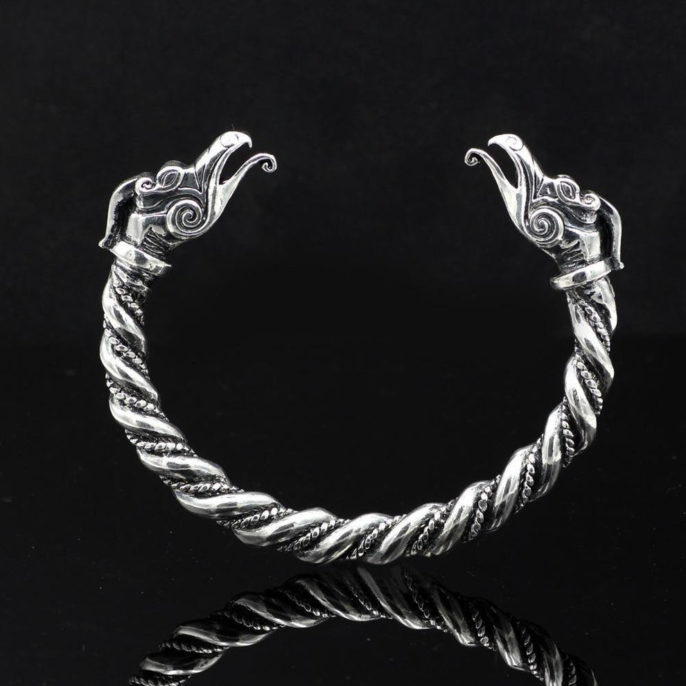Ragnar Lothbrok Viking Armring Replica – Vikings Roar